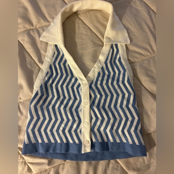 Zaful | Tops | Zigzag Backless Crop Top | Poshmark